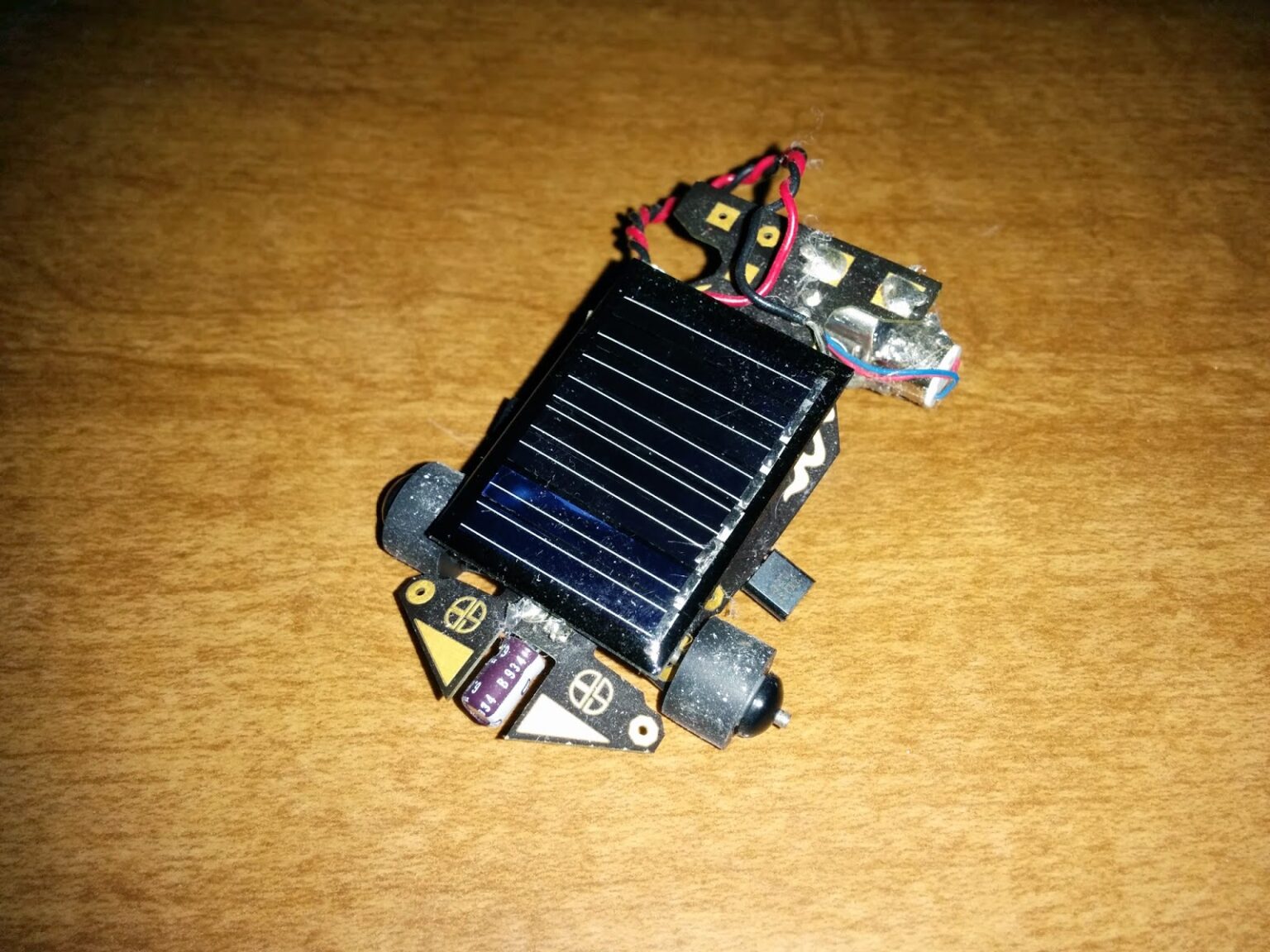 My Intro to Robots ~ BEAM Robotics - Half-Built-Robots